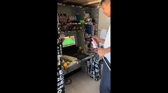 Guy breaks computer screen while playing billiard simulator in ...