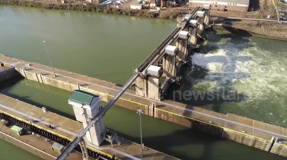 US: New Lock Chamber Completed at John P. Murtha Locks and Dam After 20 ...