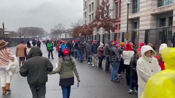 Trump supporters wait in long line for MAGA rally at Capital One Arena ...