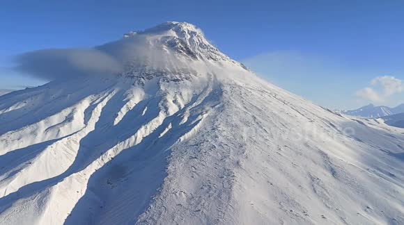 Scientists monitor Kizimen Volcano eruption in Russia - Buy, Sell or ...