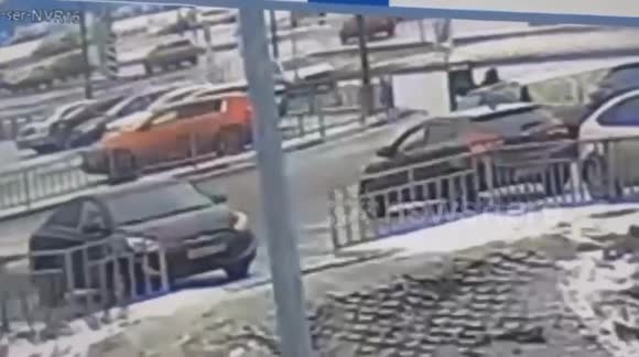 Man survives 10-meter fall into landslide hole in Nizhny Novgorod ...