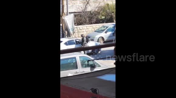 Palestine: Israeli forces are stopping vehicles and conducting identity ...
