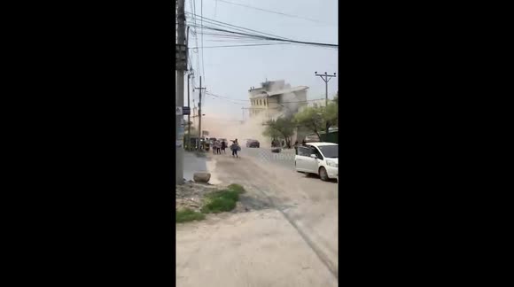 Locals flee as buildings collapse during Myanmar earthquake - Buy, Sell ...