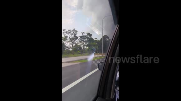Malaysia: Gas Pipeline Fire Erupts in Puchong, Prompting Evacuations 5 ...