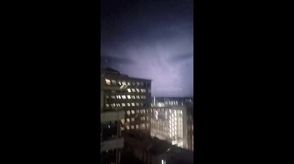 Iowa resident claims to record UFO as lightning storm illuminates night ...