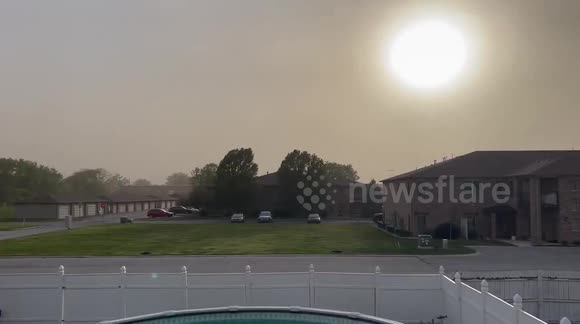 US: Rare Dust Storm Hits Parts of Indiana, Disrupting Transportation 2 ...