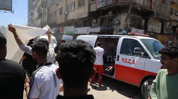 Israeli air strike kills 11 at crowded central Gaza junction - Buy ...