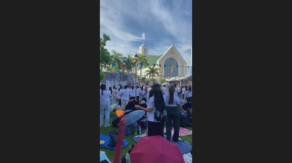 Jesus apparition seen from second angle above church in the Philippines ...