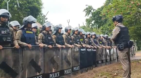 Thai riot police patrol border amid fears of uprising by Cambodian ...