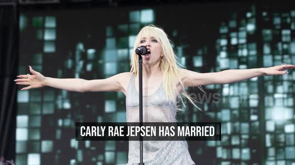 NEWS OF THE WEEK: Carly Rae Jepsen marries Cole MGN - Buy, Sell or ...