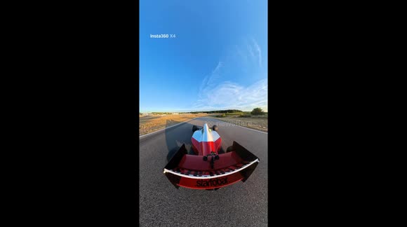 Racing superfan drives his real-life F1 car on roads in France - Buy ...