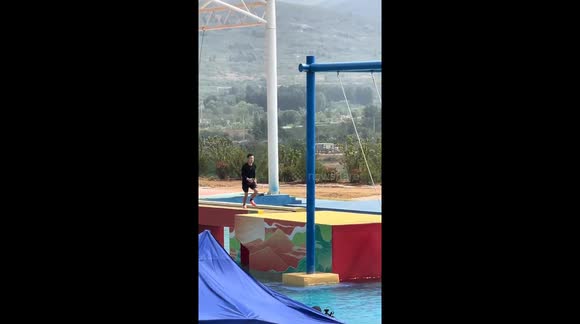 Chinese man completes obstacle challenge in flawless run - Buy, Sell or ...