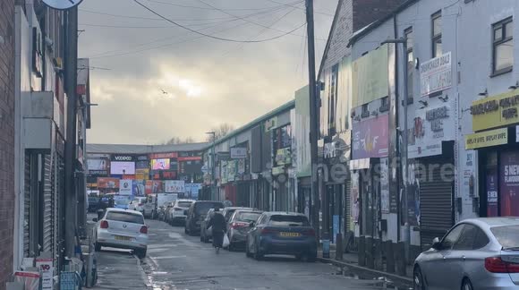 Inside Britain's vape capital - where 54 tacky e-cigarette shops line ...