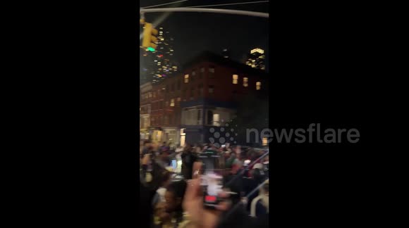 US: Thousands Of Knicks Fans Flood Brooklyn Streets In Wild Overnight ...