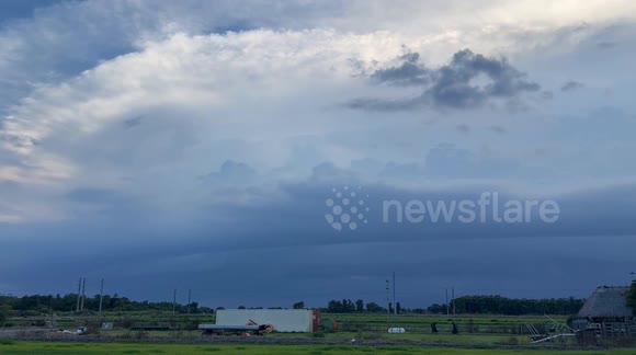 Incredible cloud formation before huge storm in Florida - Buy, Sell or ...